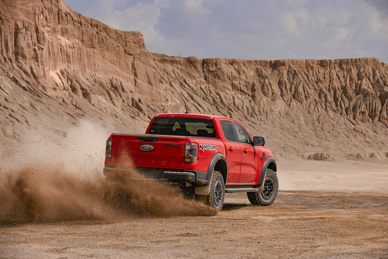 Novedad. Ford Ranger Raptor 2022. Ahora con motor gasolina V6 ...